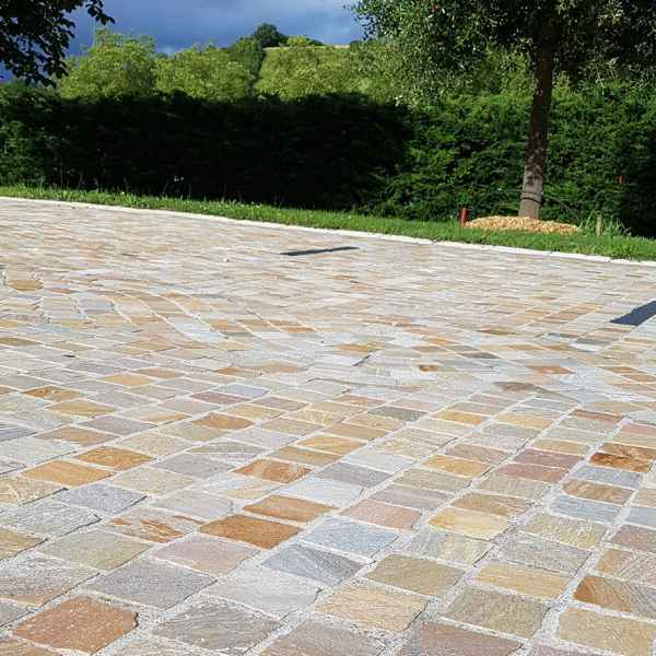 Grossiste en dallages du monde et pierres naturelles à Brax / Agen